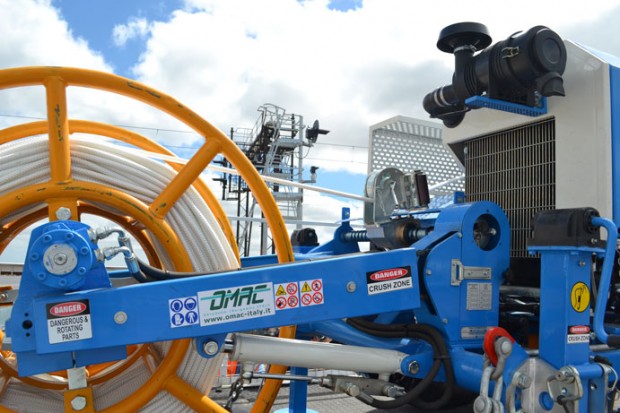 OMAC Pulling Winch: Pulling Cables out of a Duct